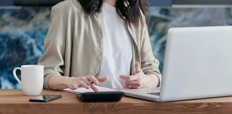 How to request an invoice from Booking | Doblemente